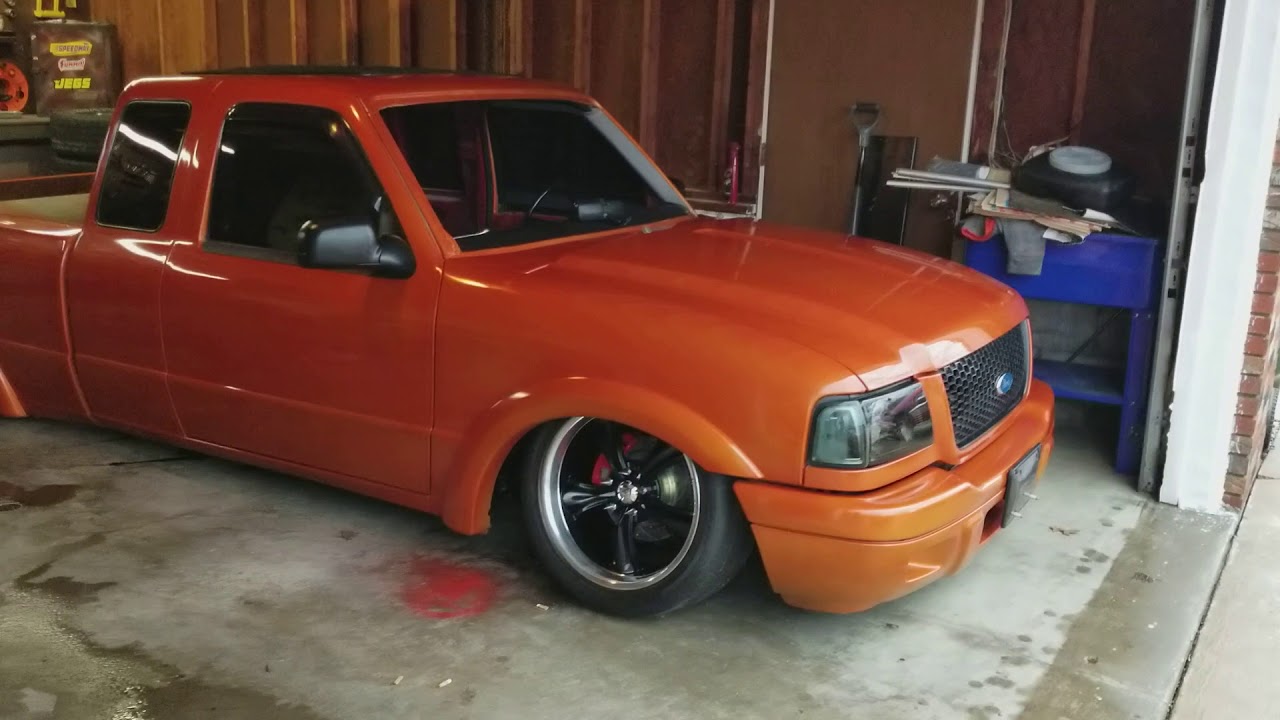 Bagged ford ranger - YouTube