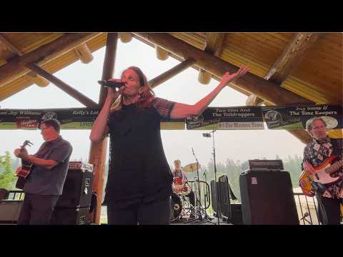 Kelly's Lot - Love and Understanding - LIVE