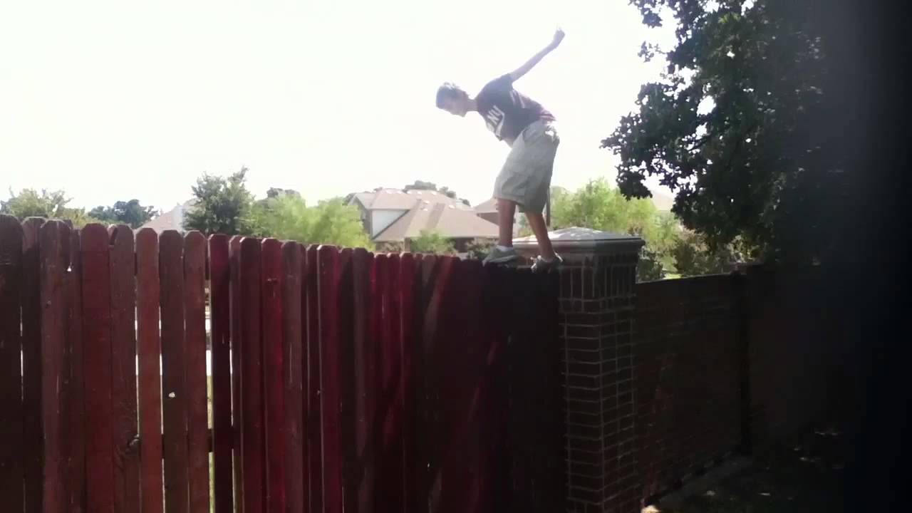 fence walking fail - YouTube
