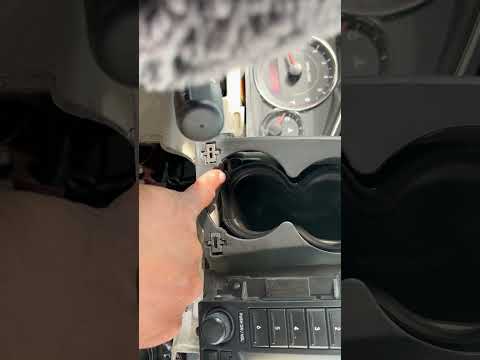 2006 Jeep Commander ignition switch replacement - YouTube