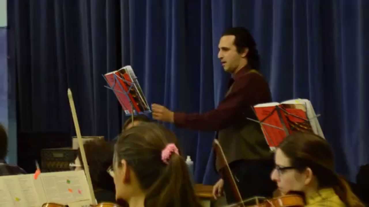 Carson Gilmore, "Udite, udite o rustici" - YouTube