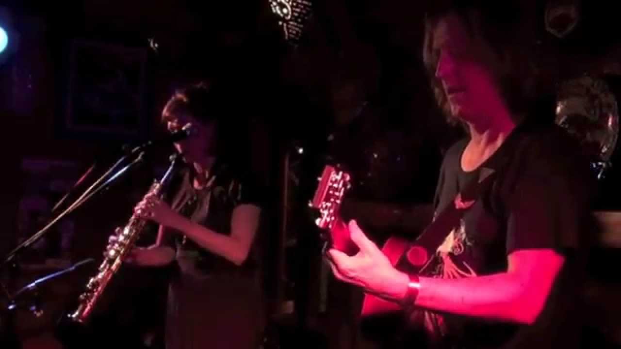 Little Wing - Radius (Jimi Hendrix) live at the Mussel Inn - YouTube