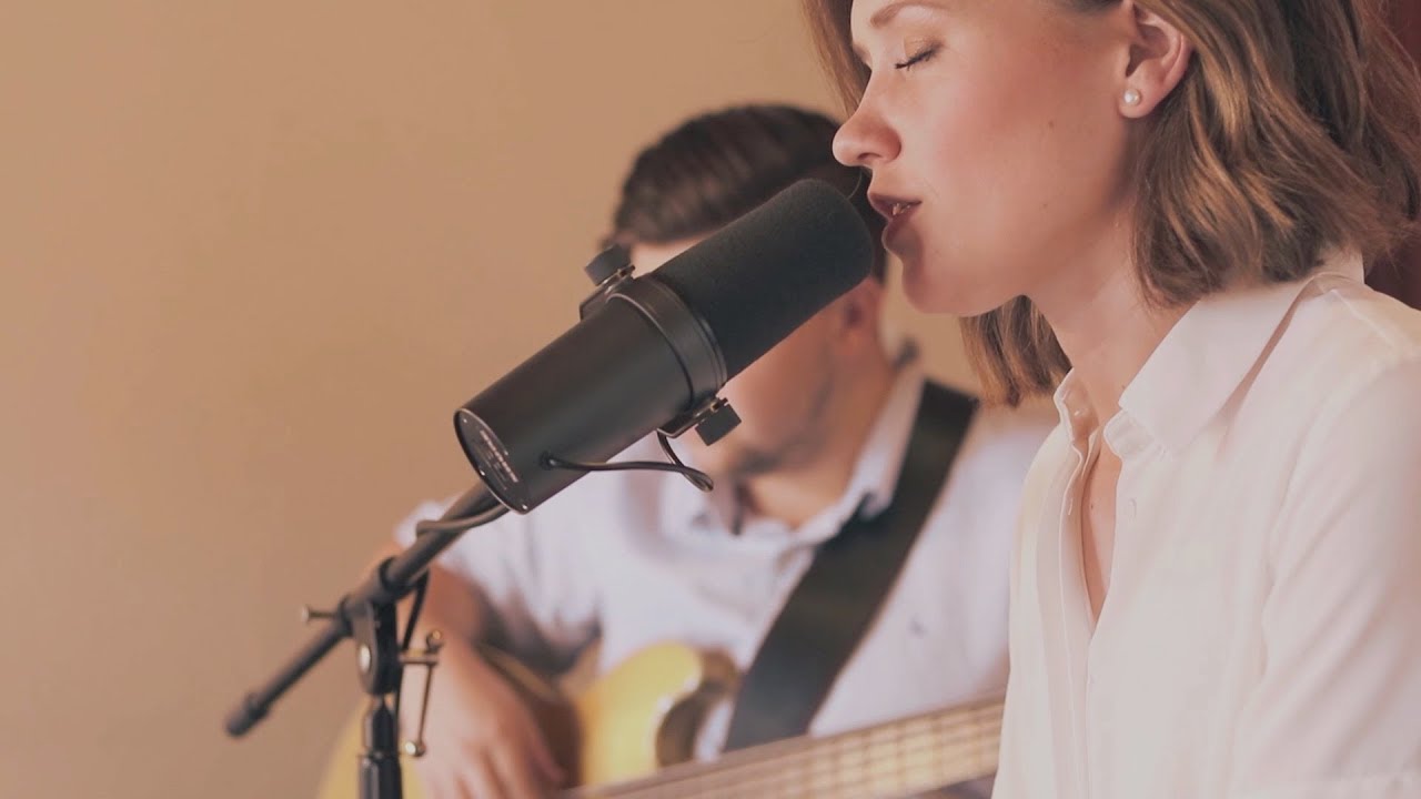 Ruth Music SA | Singer Songwriter