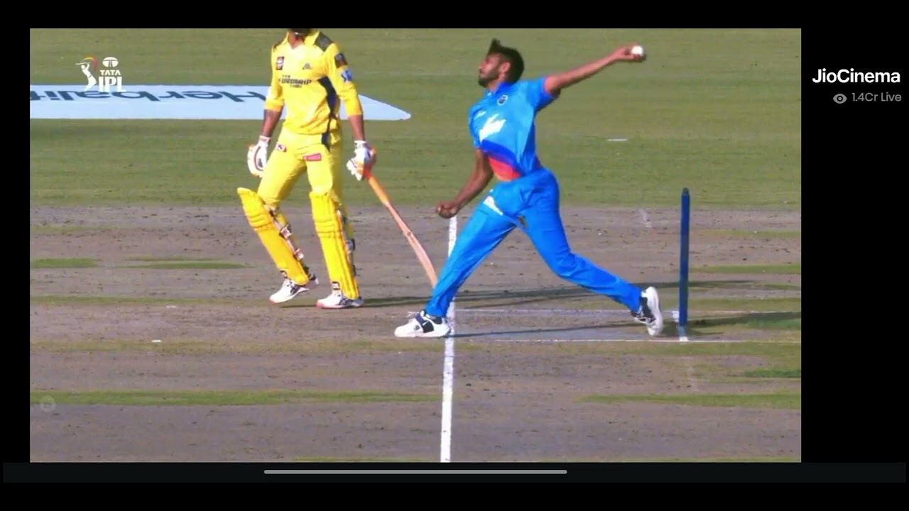 mahi sir jab utarta he na bolar bhi dar jata hai 💛7 asa he hamara mahi ...