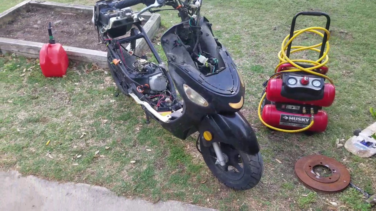 50cc moped scooter gy6 running - YouTube