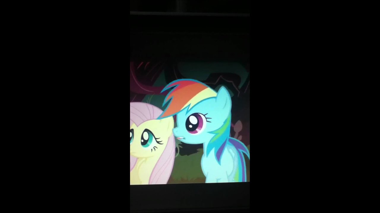 Pinkie Pie's Laughter Song - YouTube