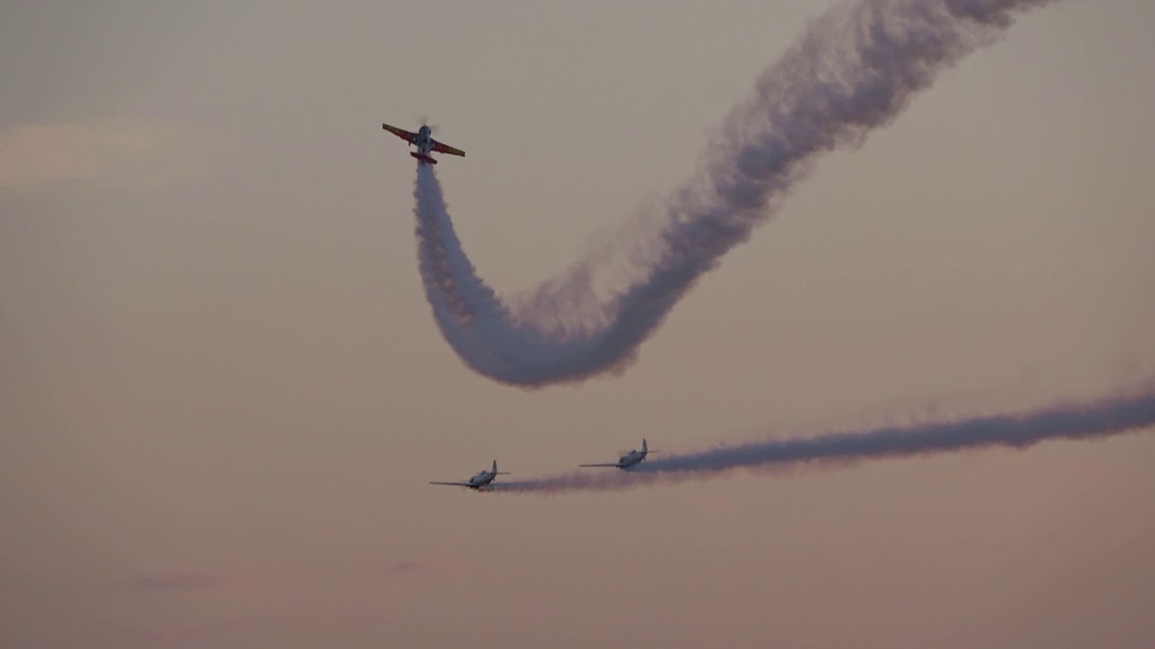 Air Bandits Display Avalon Airshow 2019 - YouTube
