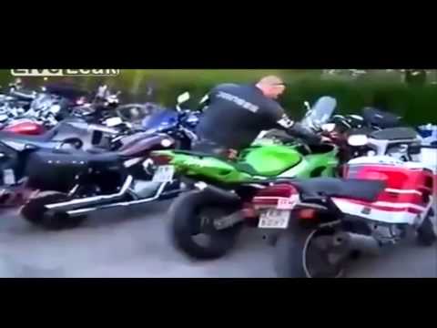 Motoru Bağırtarak Patlatan Adam