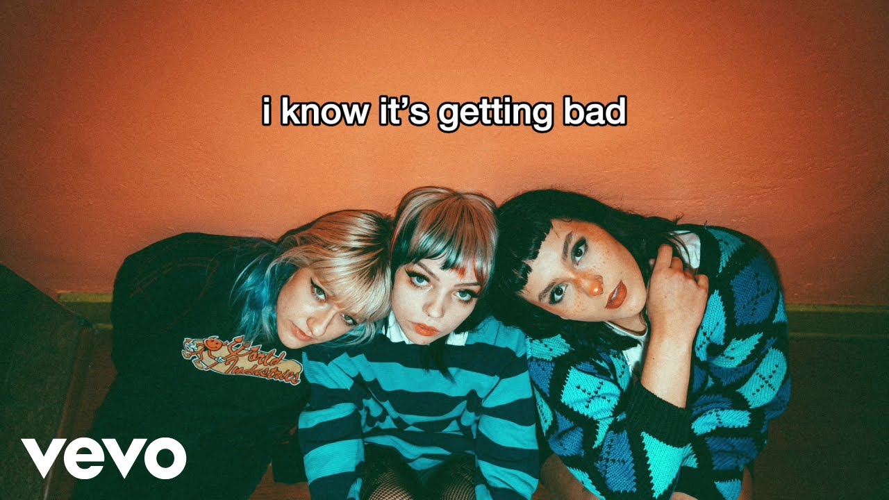 Diva Bleach - Crawling (Lyric Video) - YouTube