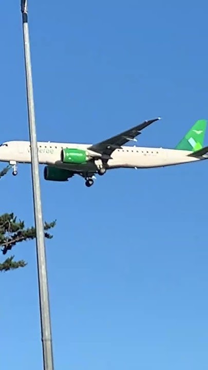 Wilderøe Erj90 landing at Dublin airport - YouTube