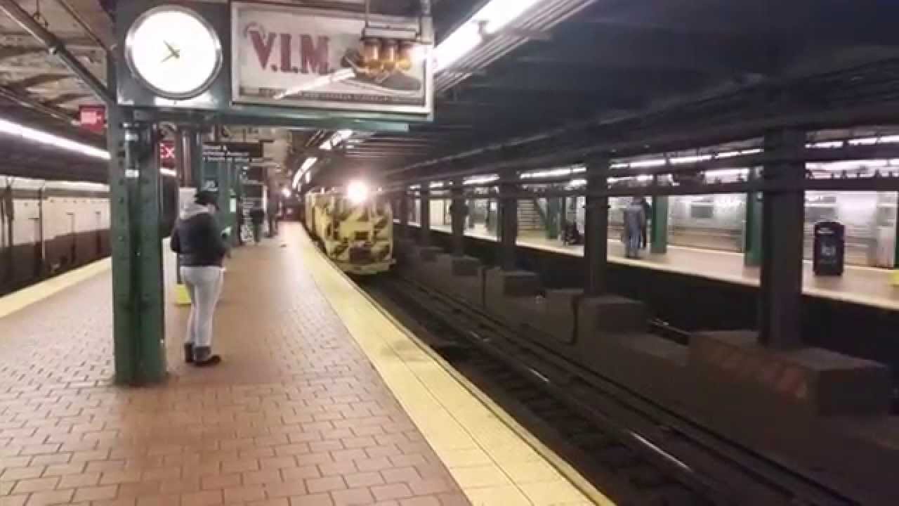 MTA Subways - 1983 GE SL50 50T Diesel-Electric (R-77) Locomotive #893 ...