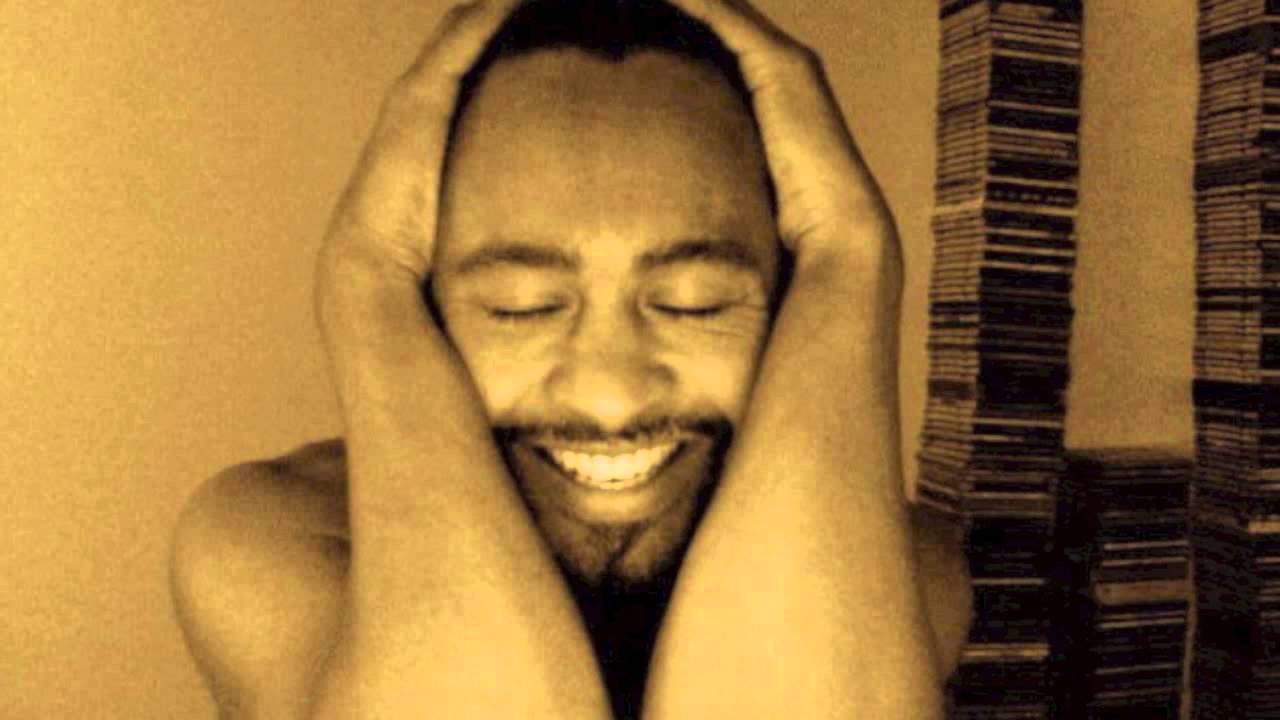 Mark Anthony Lee performs "Happy Endings" (Molly Leikon/William ...