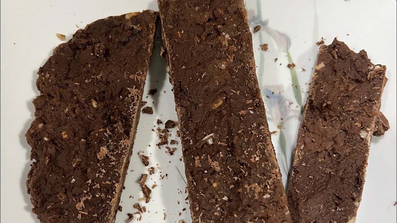 Protein & fiber fortified health bar made from various chocolate brands ...