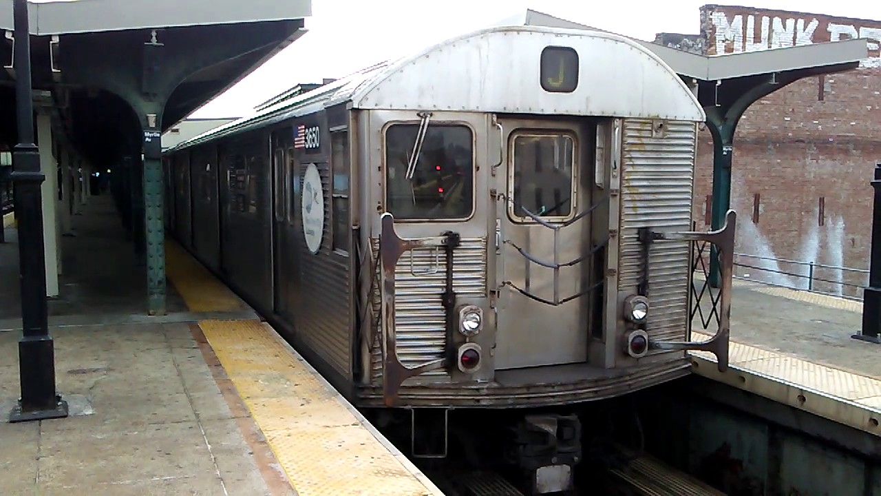 R32 #3431-#3650 (J) Train & R160A #8500 Orange (M) Train @ Myrtle ...