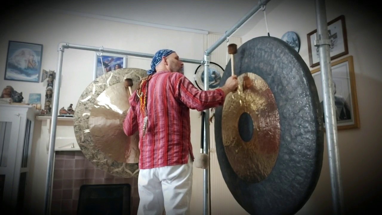 New Moon Gong bath, April 2020 raising your energy - YouTube