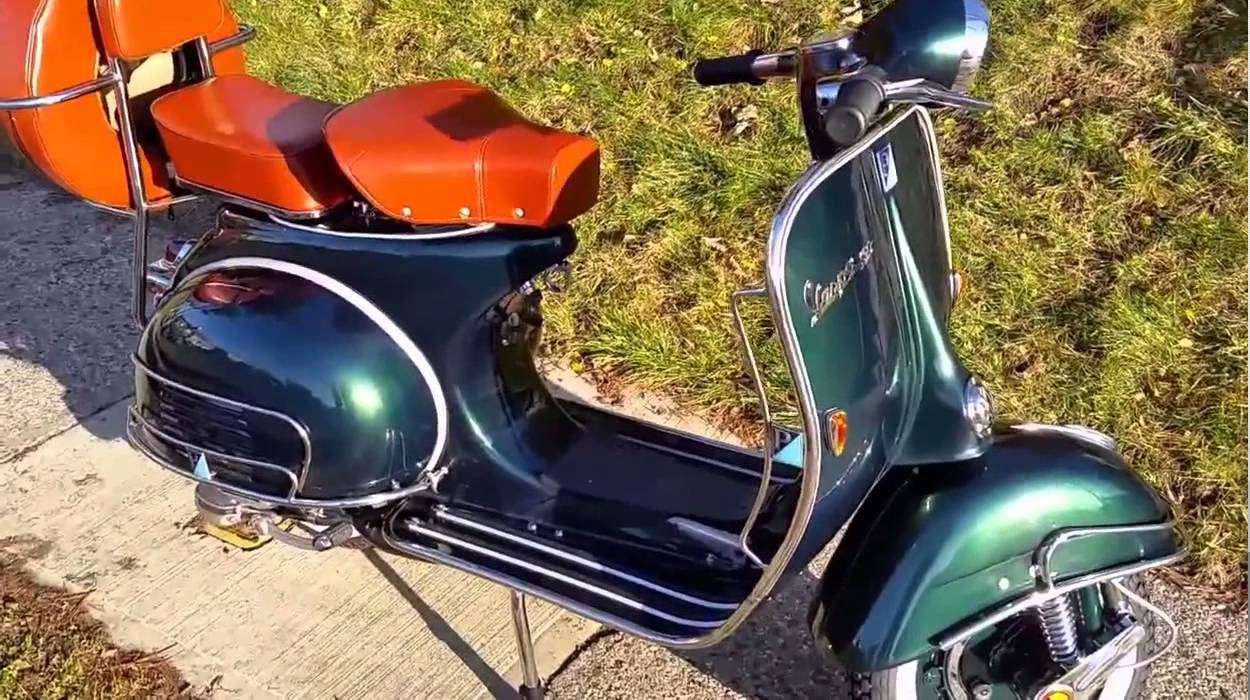 1964 racing green vintage Vespa Standard VBB - YouTube