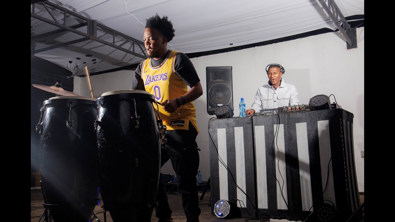 Drumz on Decks Full Performance - YouTube