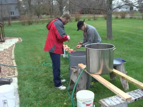 Cider Making with a Happy Valley Ranch Press - YouTube
