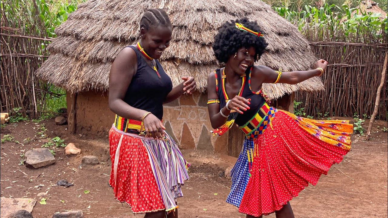 Story of a 19 year old single mother| Uganda - YouTube