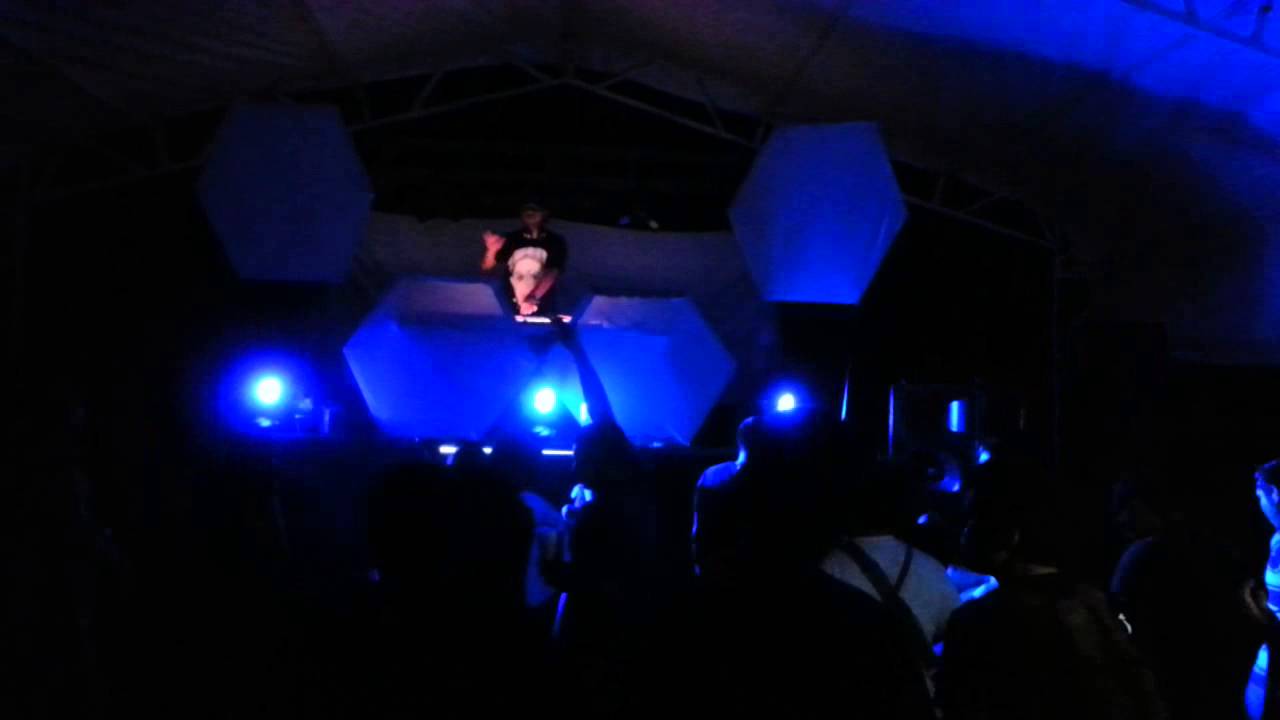 Dj Mistik [3D Vision / Hypergate Records] Mx @ Save the Full on II Vhsa Tabasco by Energy ...