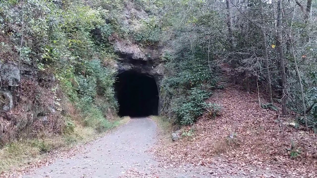 Biking the New River Trail from Byllesby Dam south - YouTube