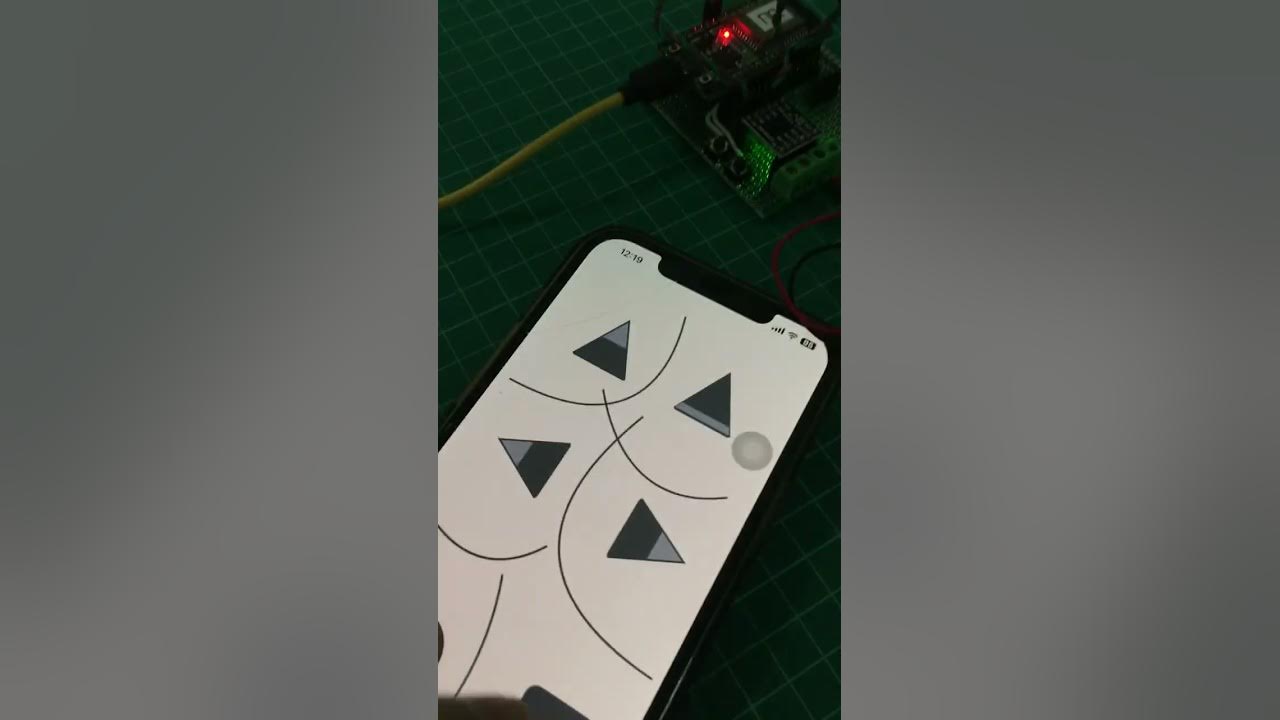 MicroPython กับการควบคุมมอเตอร์ผ่าน Smart Phone ด้วย Bluetooth - YouTube