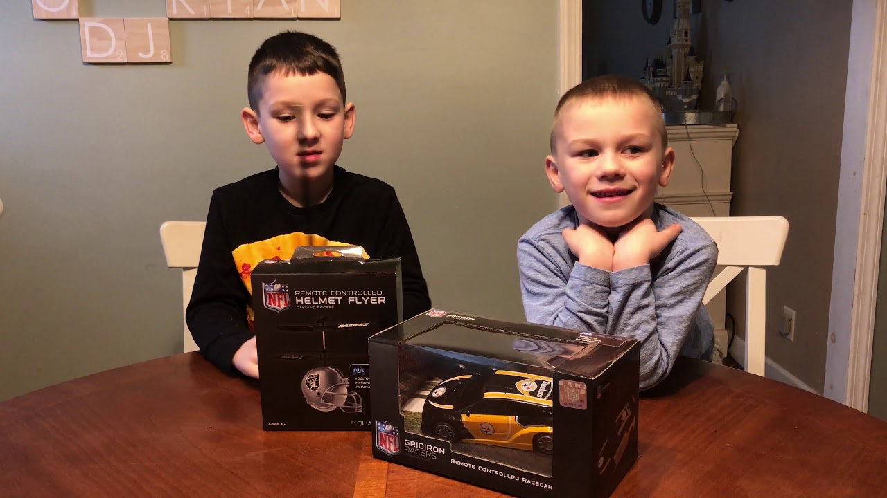 Magic Box: DGL Toys GridIron Racers and Helmet Flyers - YouTube