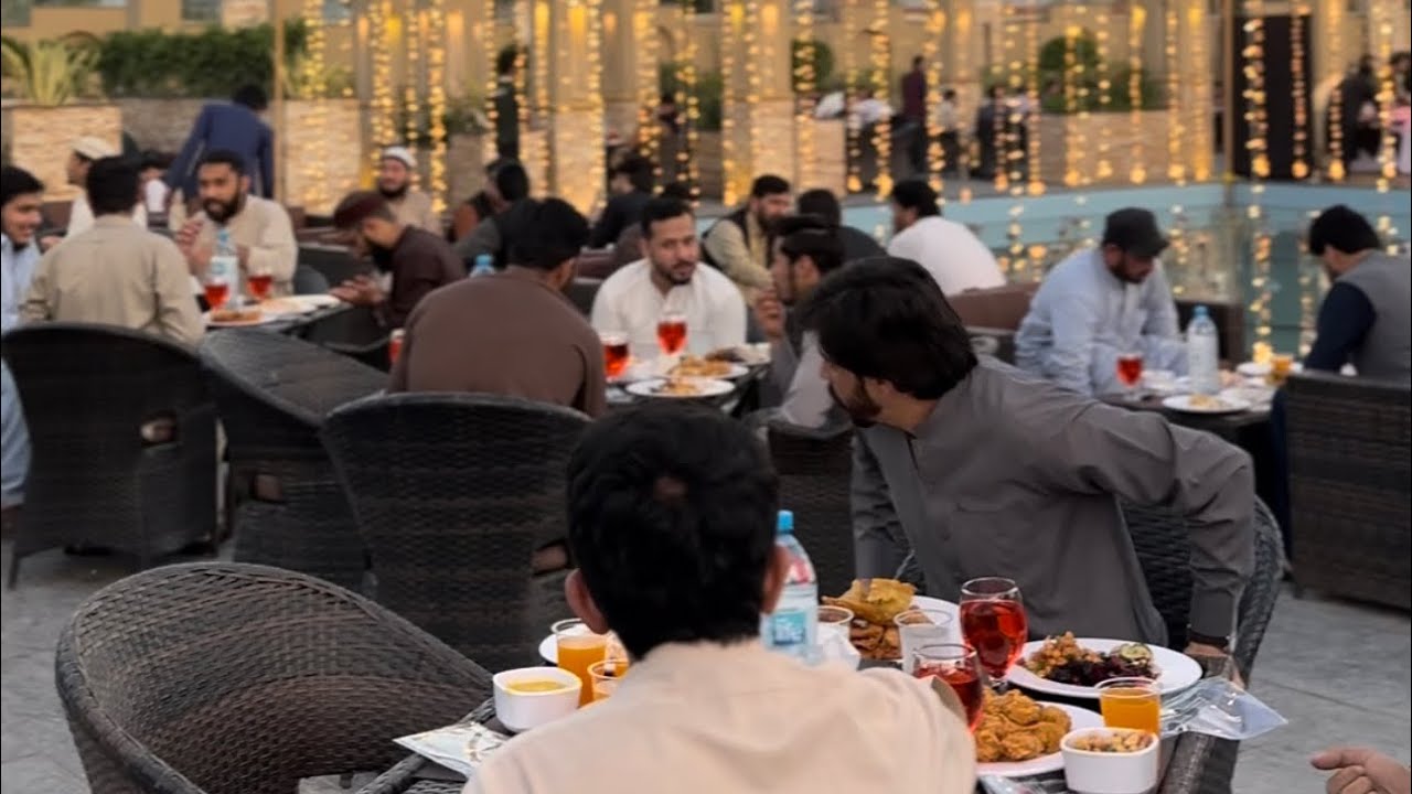 20th Iftar | Kabir’s Restaurant Peshawar - YouTube