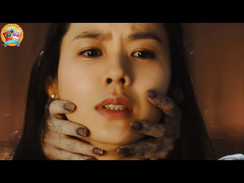بنت مصابة بلعنة بتخليها تشوف الأشباح،بيوقع بحبها ساحر مشهور  ملخص فيلم ✨️chilling romance✨️