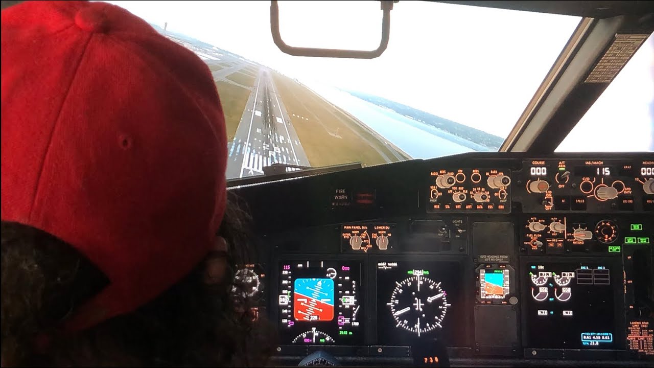 X-Plane 12 Released - Test Flight HomeSim Boeing 737-800 - 👮‍♀️ Puck ️ ...