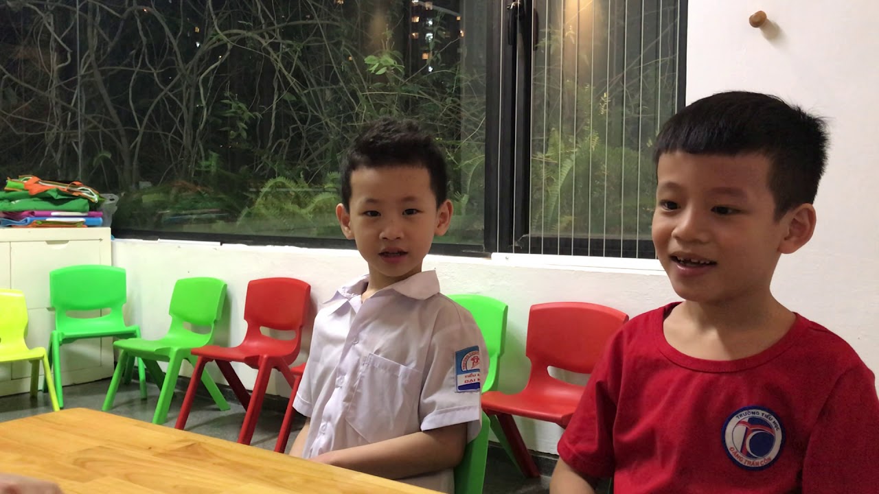 Heywood & Simon unit 1 Bee6 - YouTube