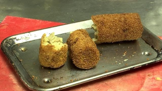 Krokodel: zo smaakt-ie! - YouTube