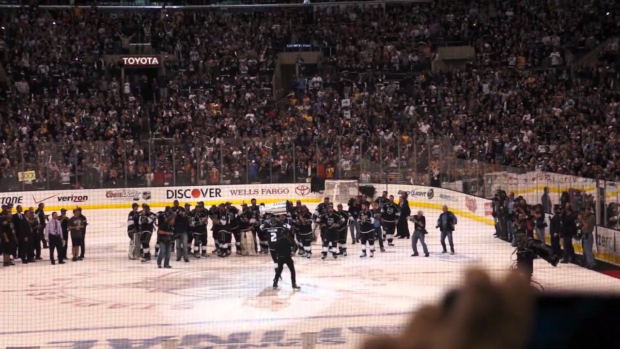 LA Kings win the 2012 Stanley Cup Finals! - YouTube