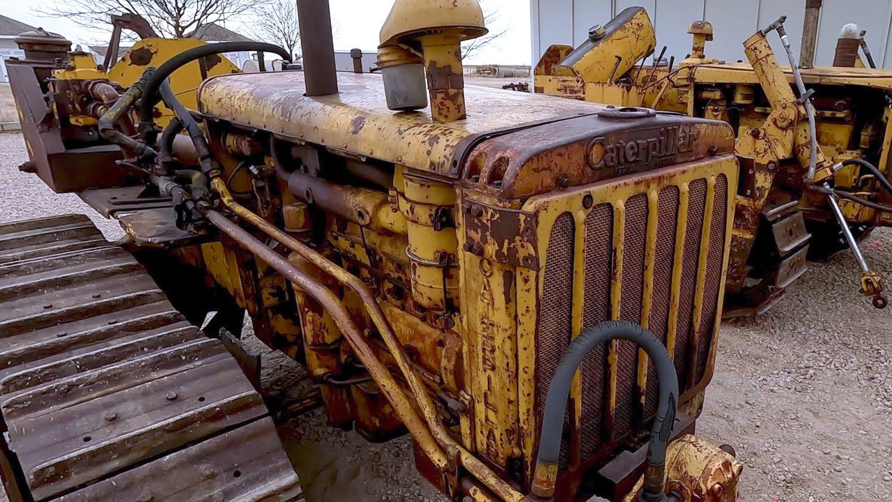Beautiful patina on this Caterpillar Dozer. 1946 Cat D4 Tractor 5T5099 ...