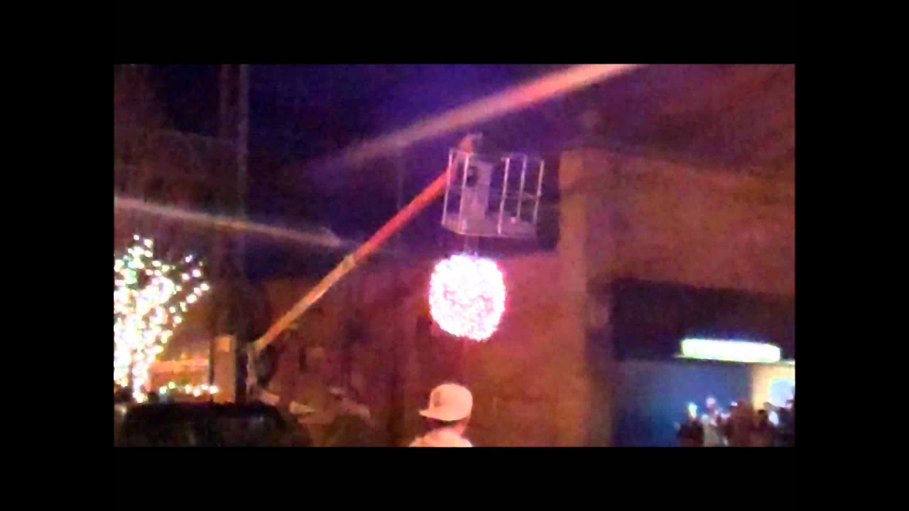 Marion Ohio Popcorn Ball Drop - YouTube