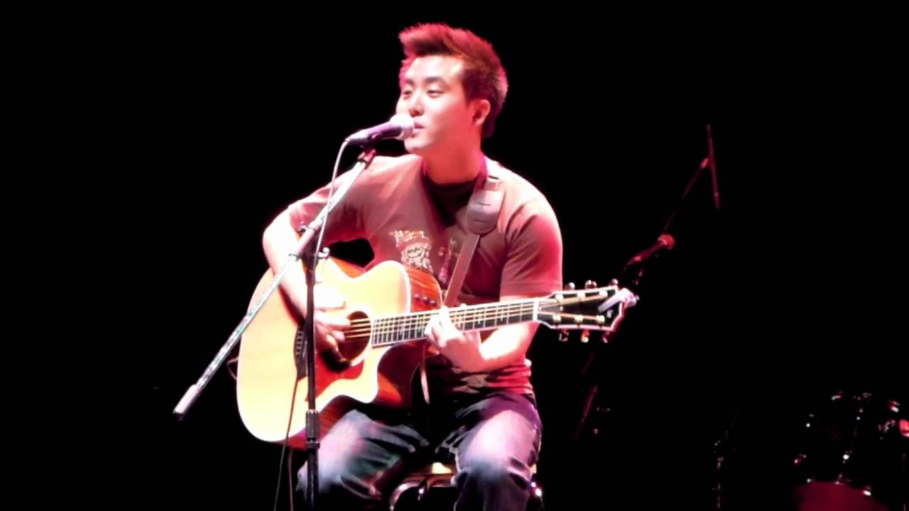 David Choi - Youtube Song [Original] - Live in Manila - YouTube