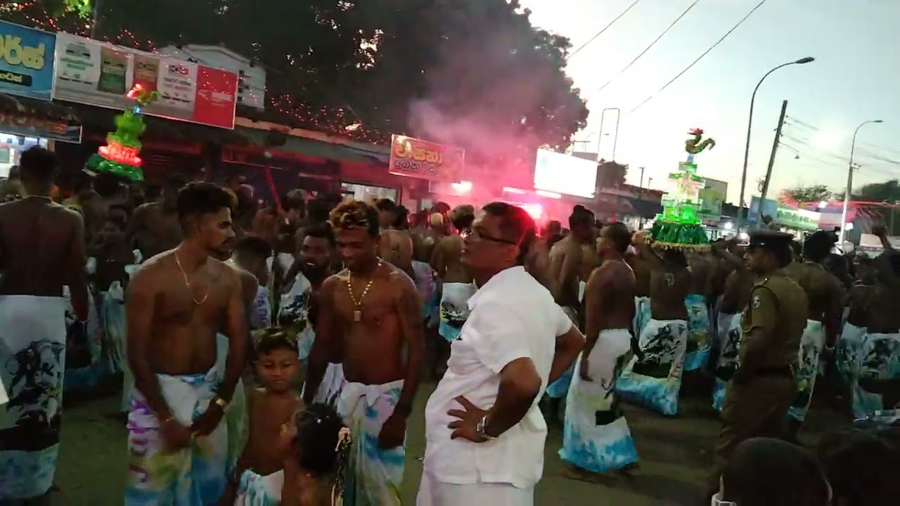Dewinuwara Sri Wishnu Dewala perahera 2022 kawadi perahera 2022 - YouTube
