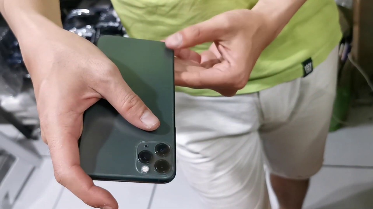 iPhone 11 / Pro / Max install Skin Membrane Back Matte Doff Style - YouTube