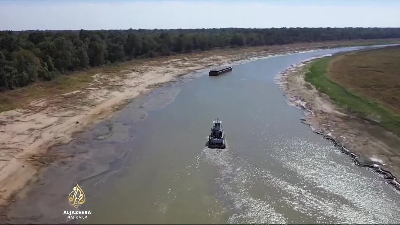 Rekordno nizak vodostaj Mississippija, ugrožena plovnost - YouTube