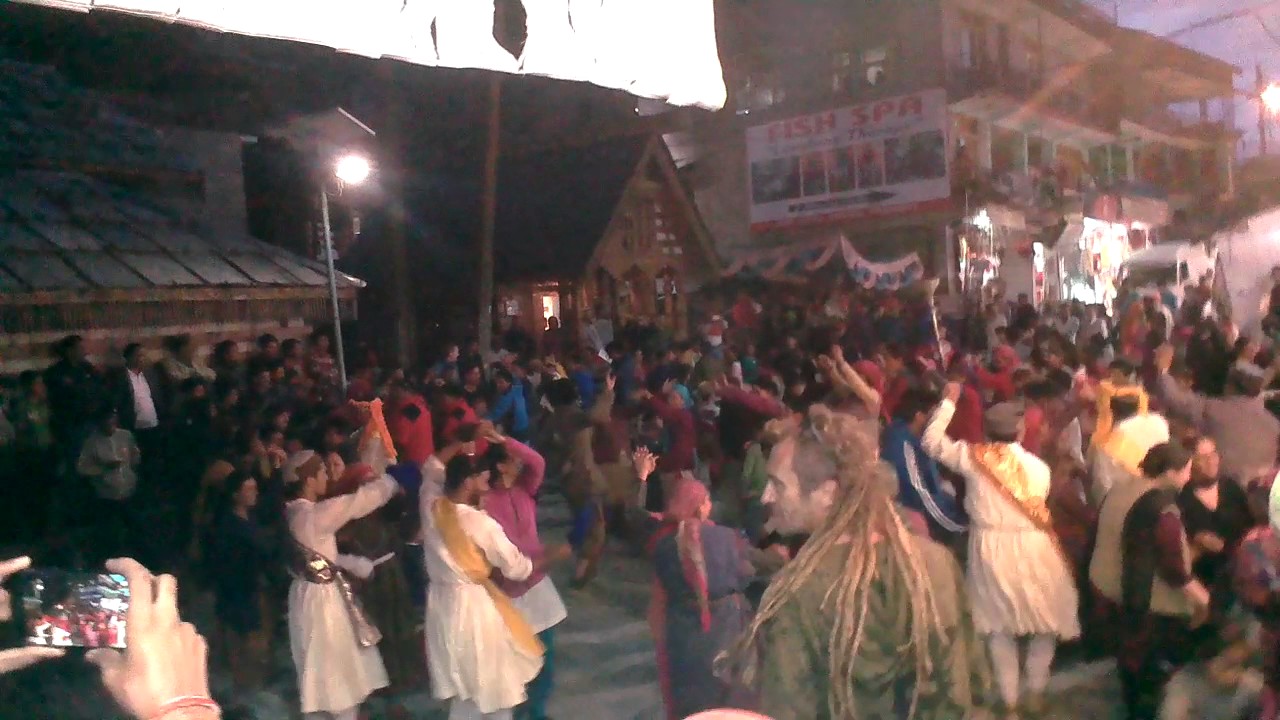 Vashisht Temple,Manali,tradition ,dance - YouTube