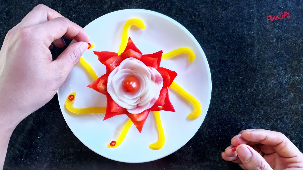 Bell Pepper Garnish-Bell Pepper Flower Carving-Vegetable Carving ...