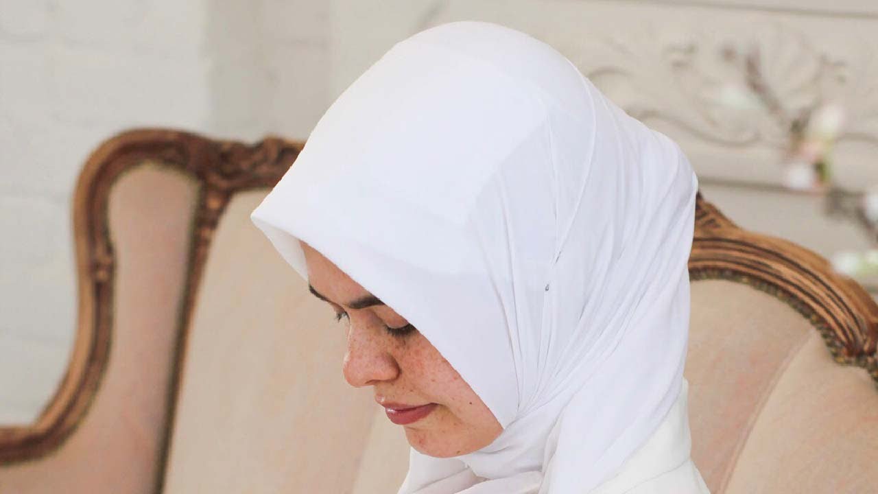 From Maria to Maryam - Muslim Convert Stories! - YouTube
