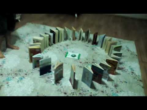 Domino taşı yerine kitaptan domino taşı yaptık