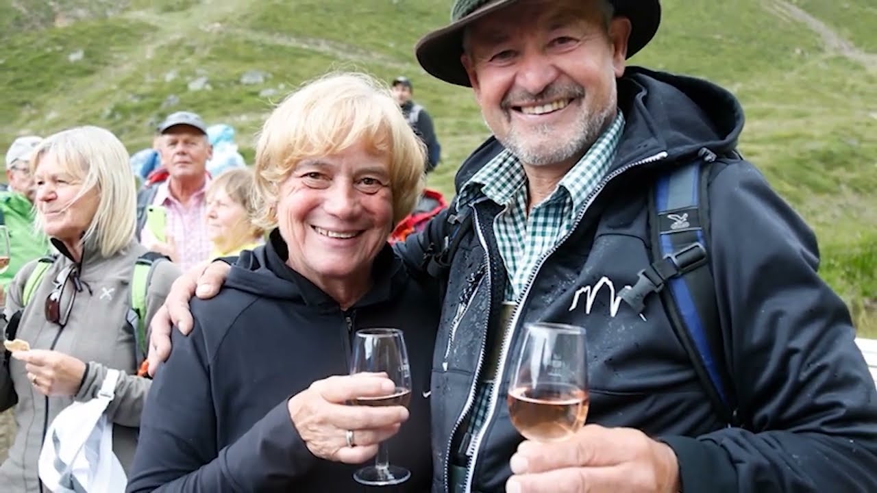 Direkte! Heute fand die Beerdigung von Norbert Rier statt, die ...