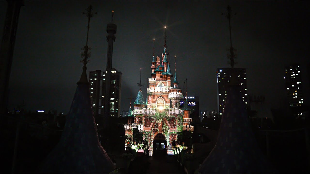 MAGIC CASTLE LIGHTS UP 3D MAPPING SHOW short ver. - YouTube