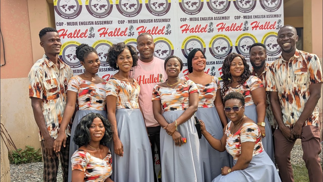 MEDIE ENGLISH ASSEMBLY CAROL SERVICE- HALLEL 2024 - YouTube