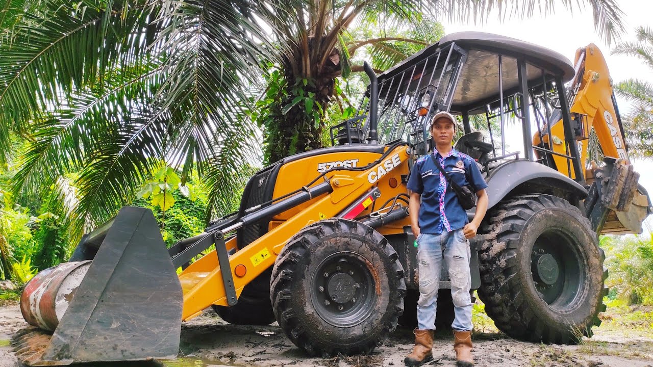 BACKHOE LOADER CASE TLB 570ST Buka Bungkus - YouTube