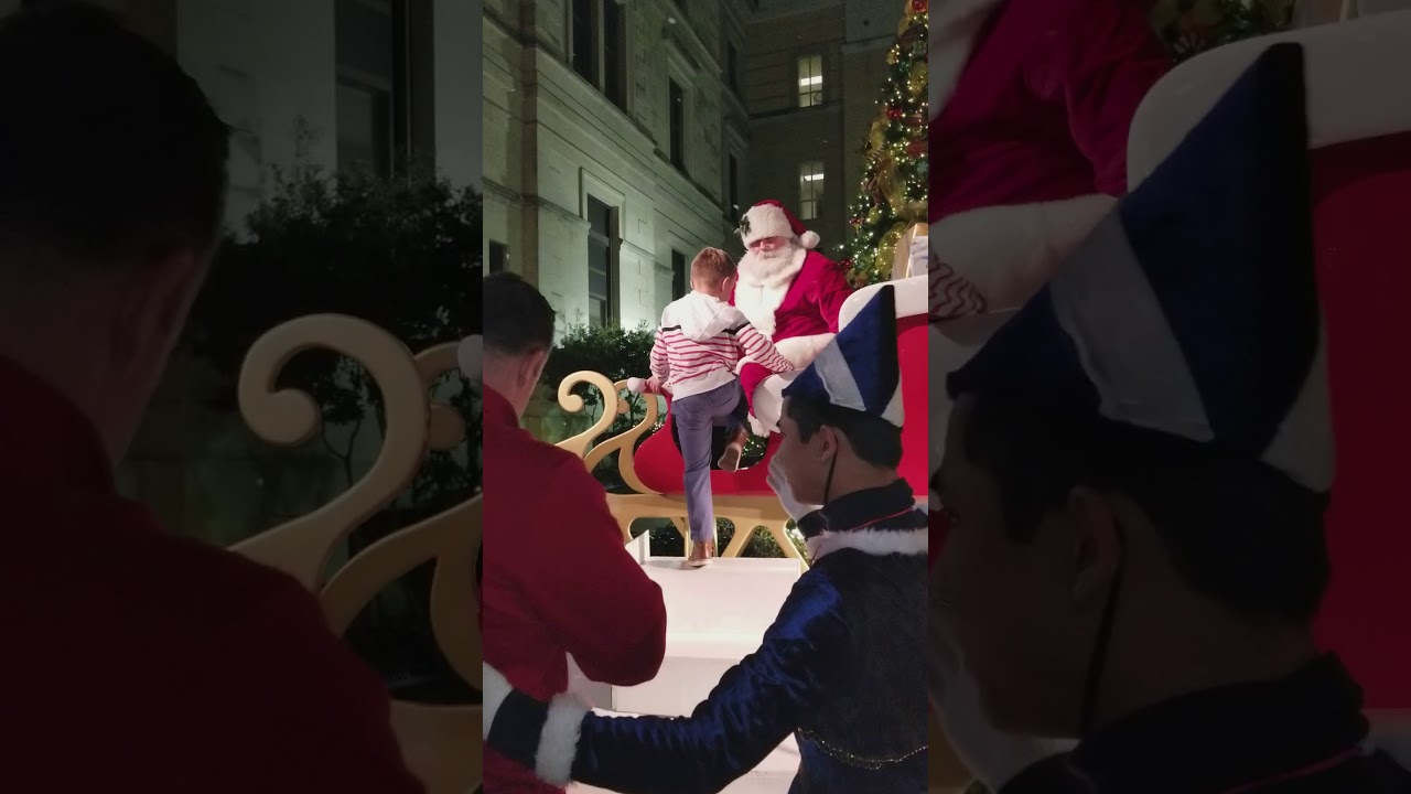 Seeing santa - YouTube