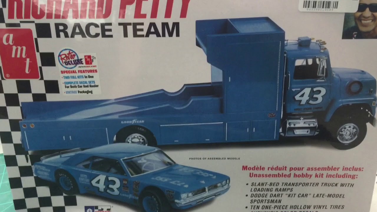 Smoking Joes Nascar Group Build 2018 - YouTube