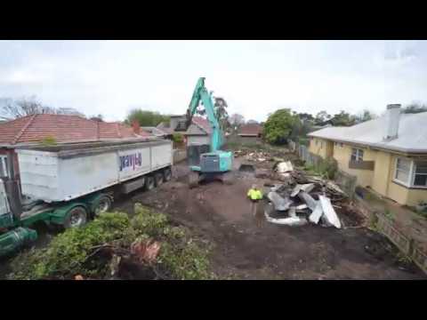 Building a beautiful villa instead of an old house. Accelerated video.